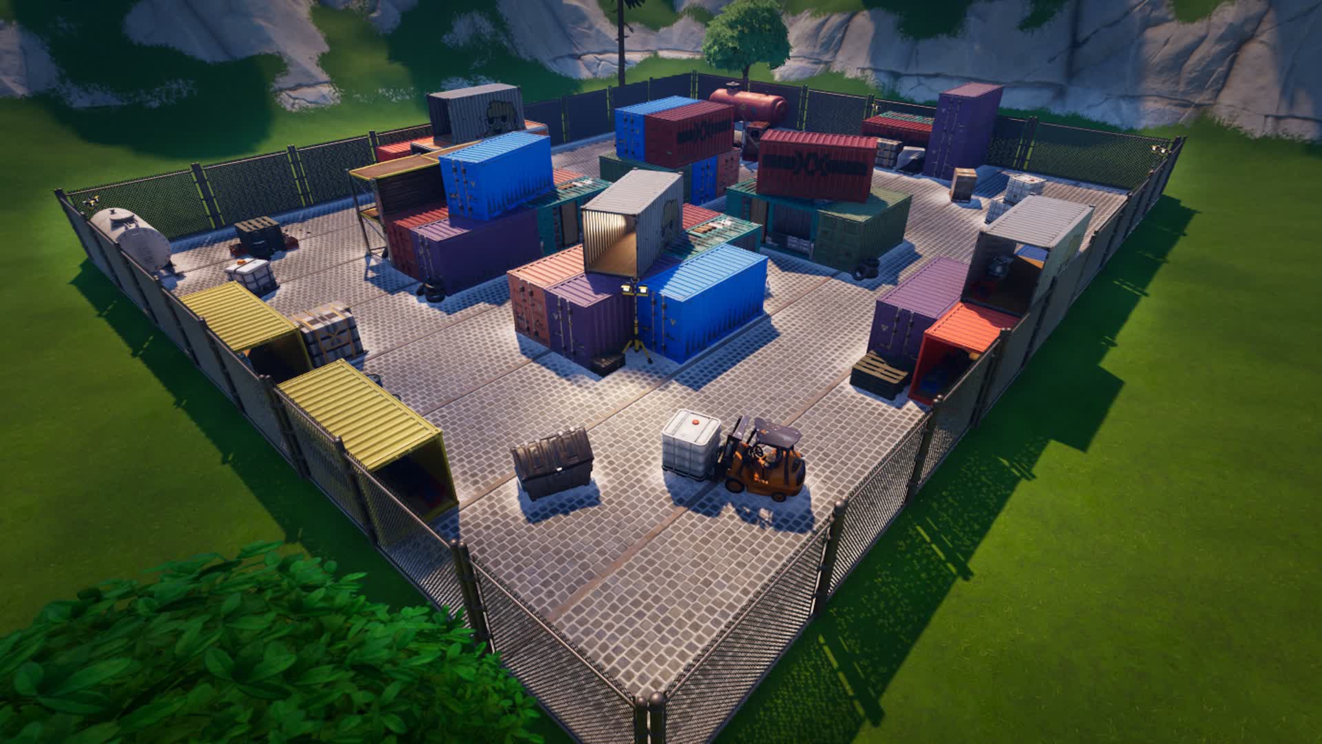 FFA_CONTAINERS 9725-6516-7391 by kleinmani - Fortnite Creative Map Code ...